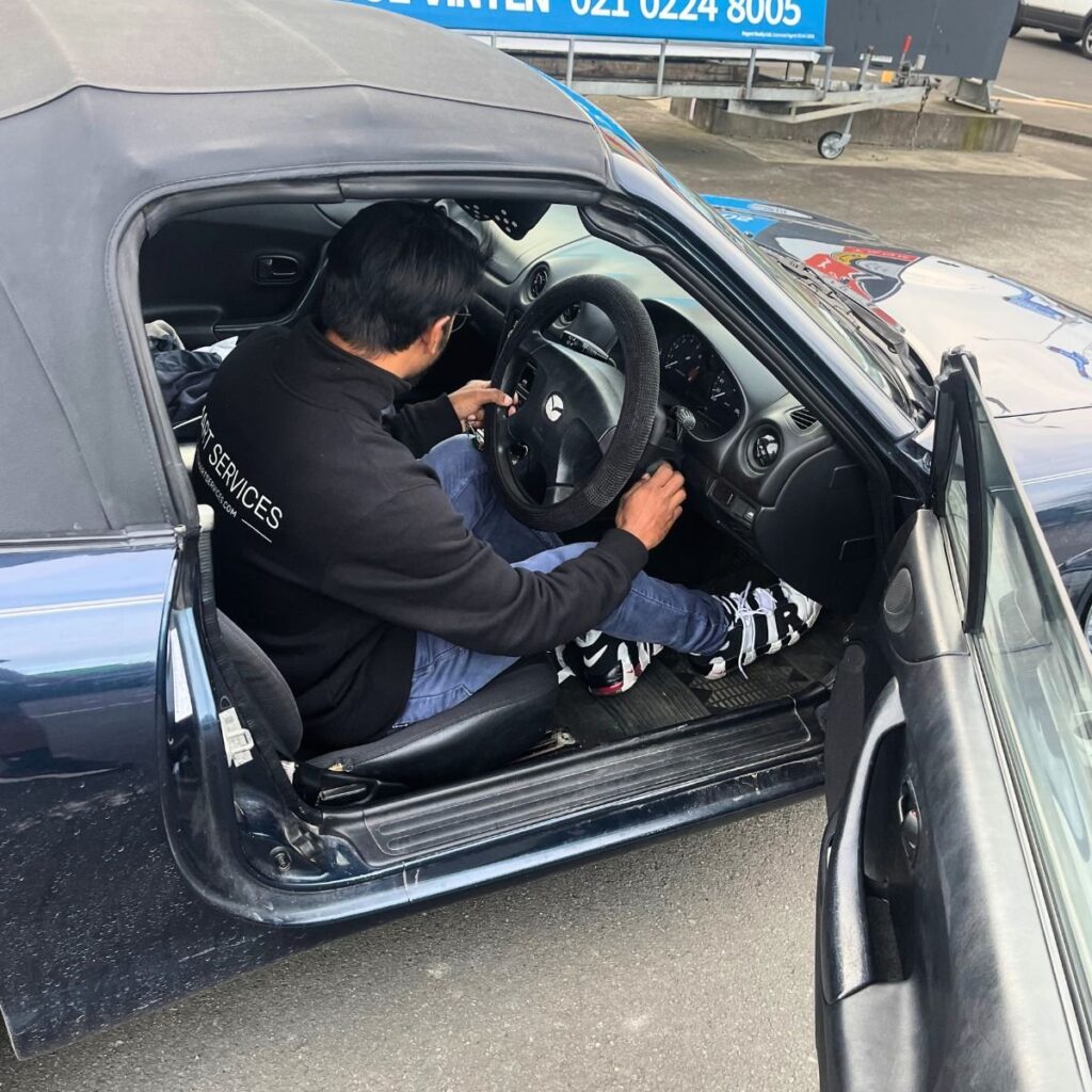 Car Keys & Remotes - Smart Services